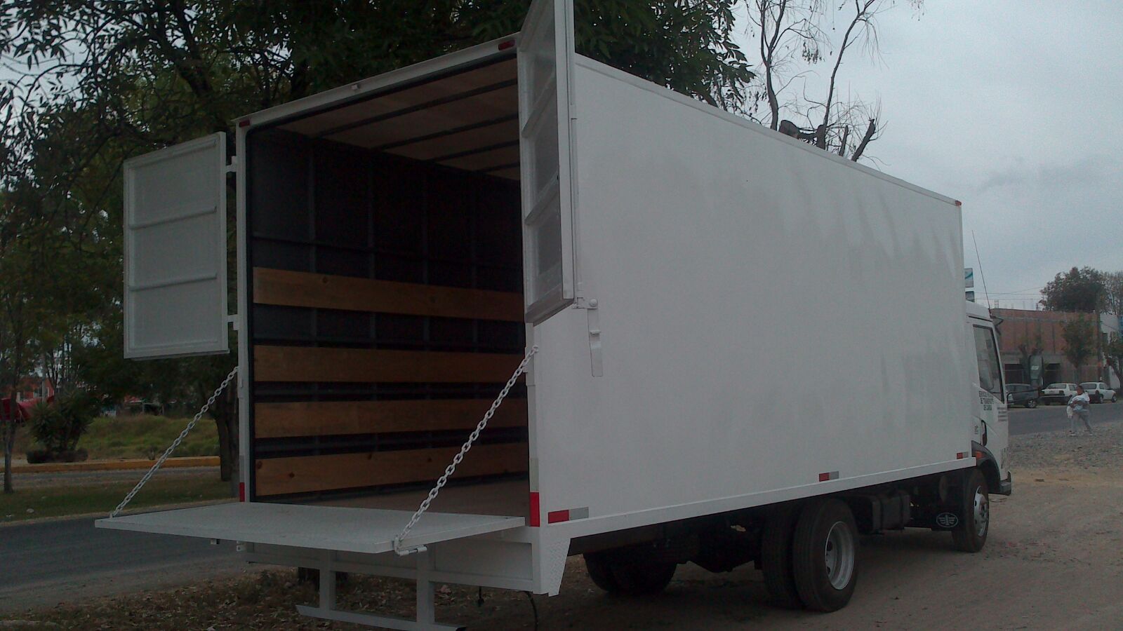 Caja Seca FAW - Carrocerias UNO