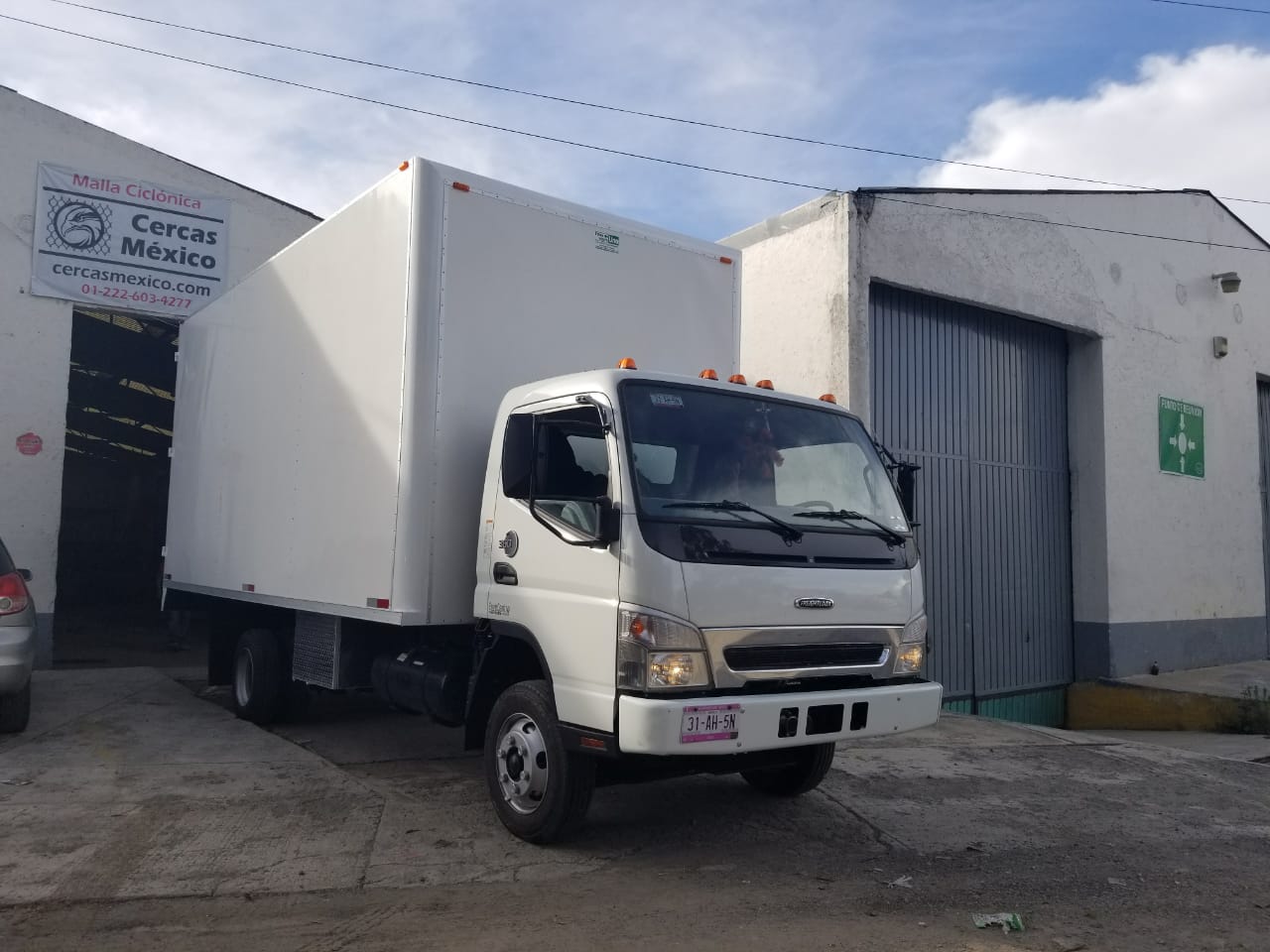 Caja Seca Freightliner - Carrocerias UNO